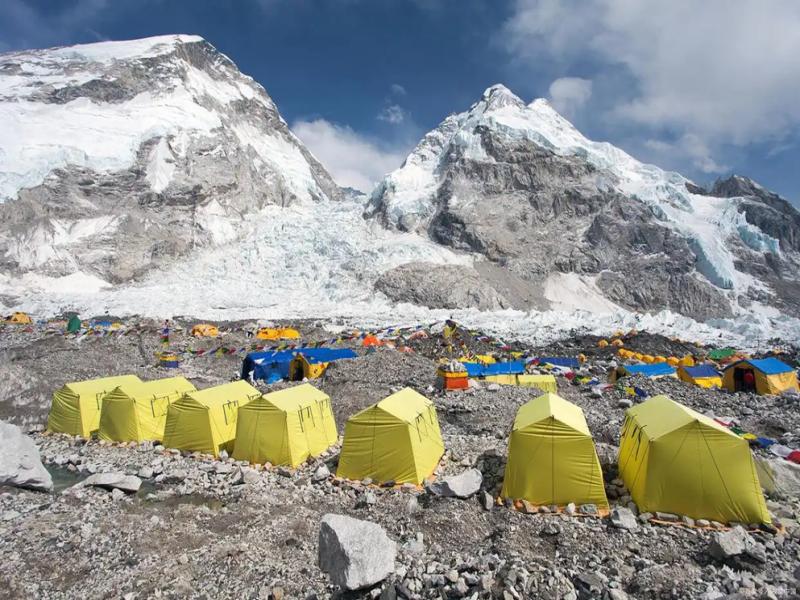 Lhasa to Everest: Everest Base Camp Routes & Safety - China Dragon Travel